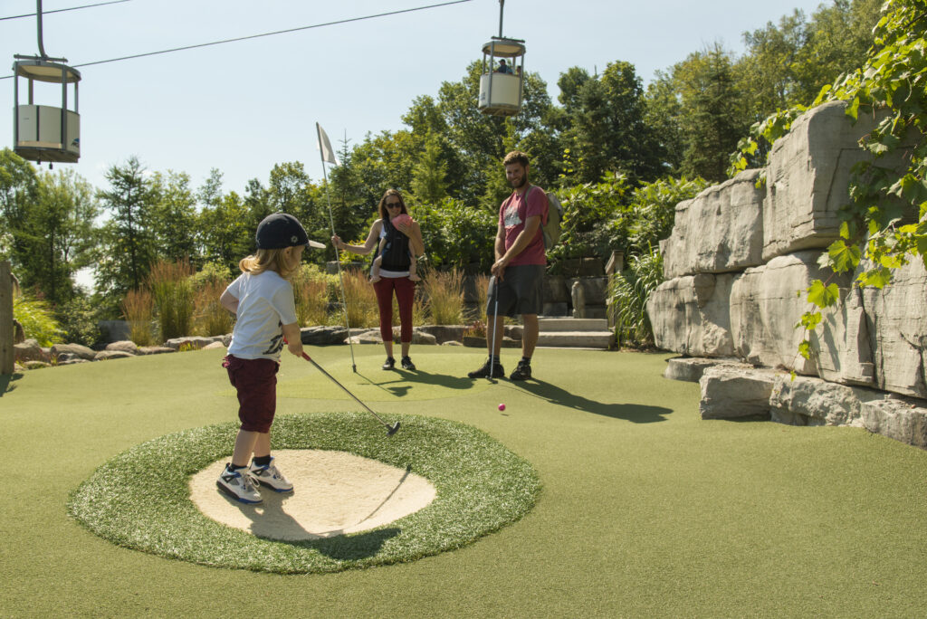 Cascade Putting Course – Attractions Ontario